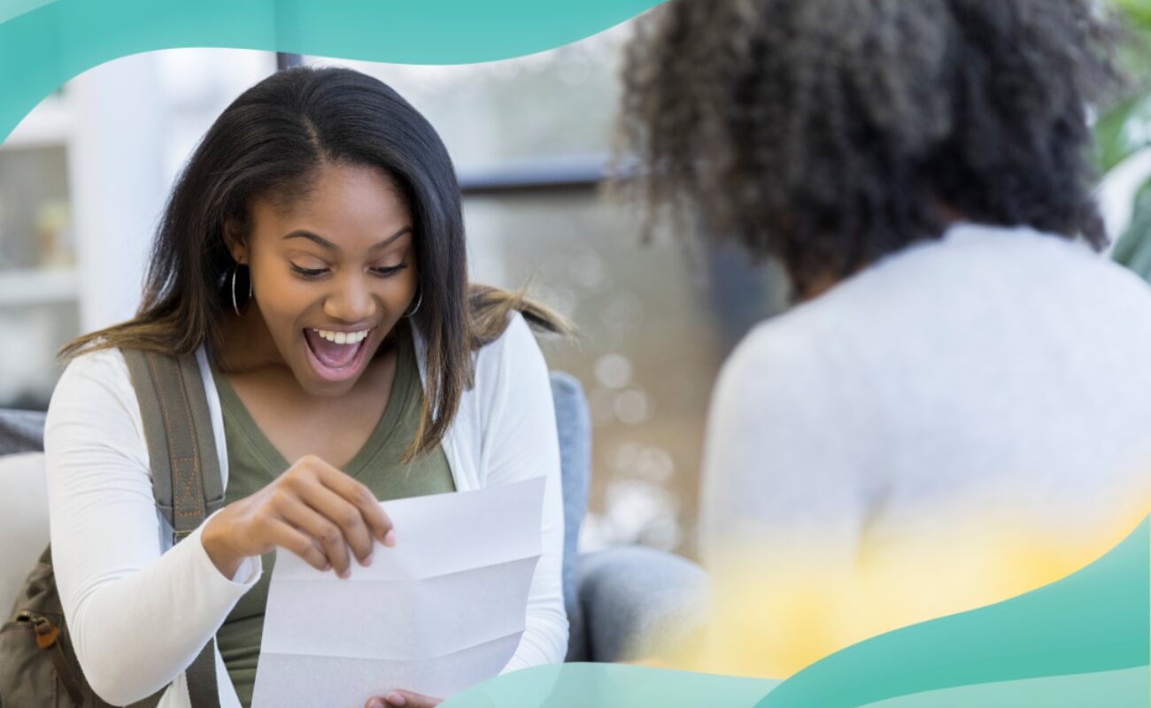 How to Turn an Internship into a Job Offer (9 Proven Strategies)